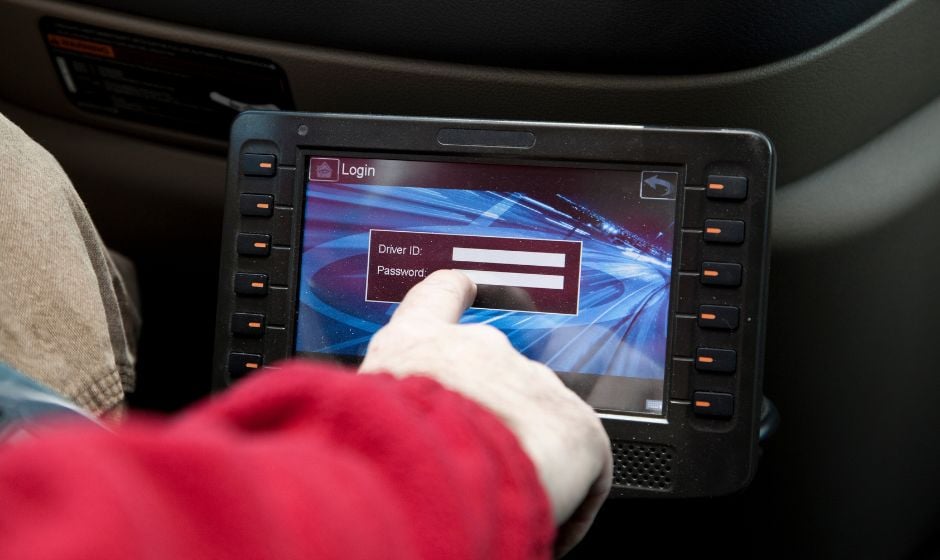 How Can I Track My Freight? Load Tracking 101 for Shippers