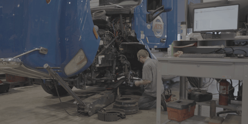 Comparing Diesel Mechanic Salary and Benefits Packages