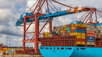 Top 8 Global Freight Forwarders in 2025 (And How to Choose a Provider)