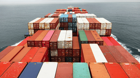 Top 8 Global Freight Forwarders in 2025 (And How to Choose a Provider)