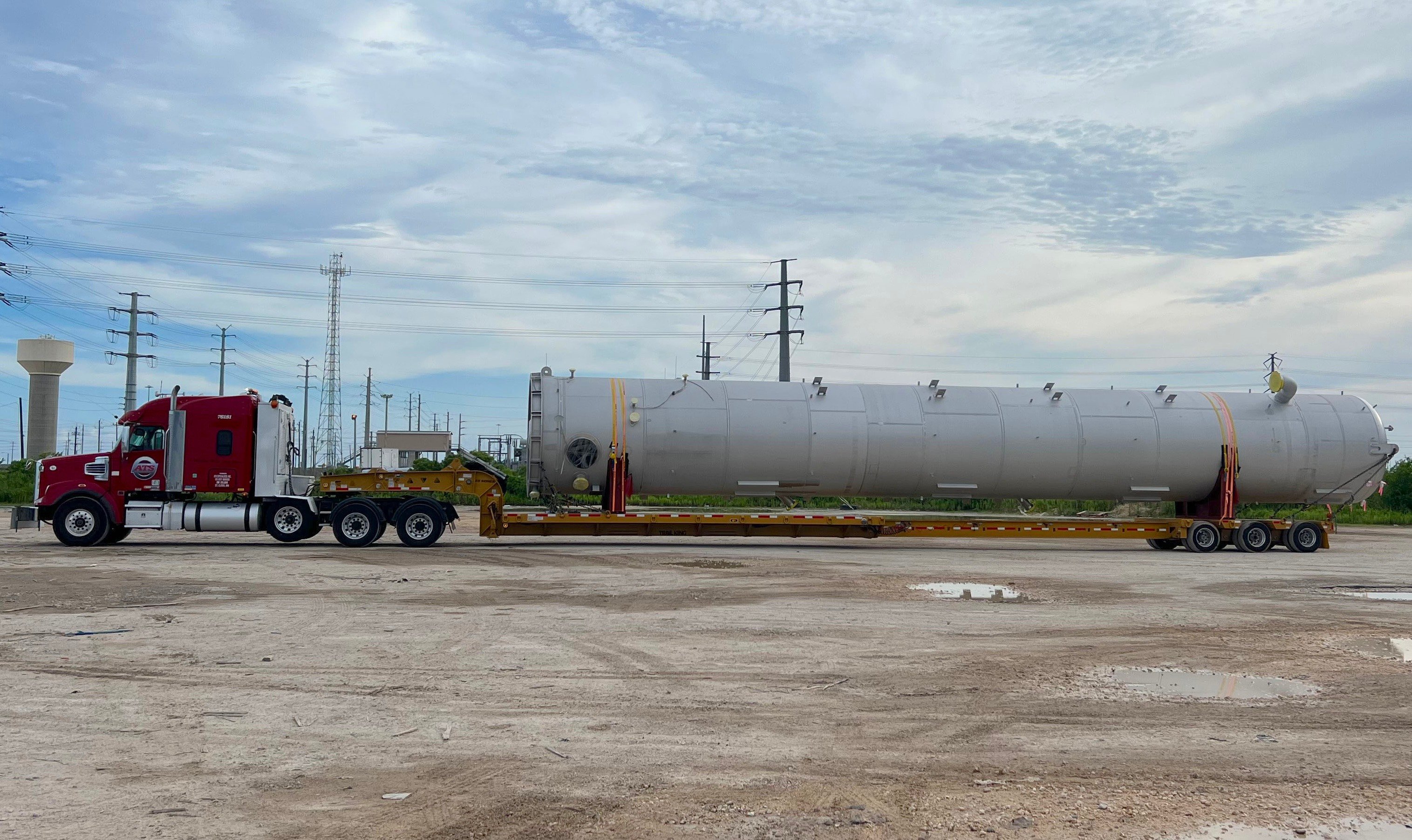 Can You Overhang on a Step Deck Trailer? 5 Steps to Ensure Compliance