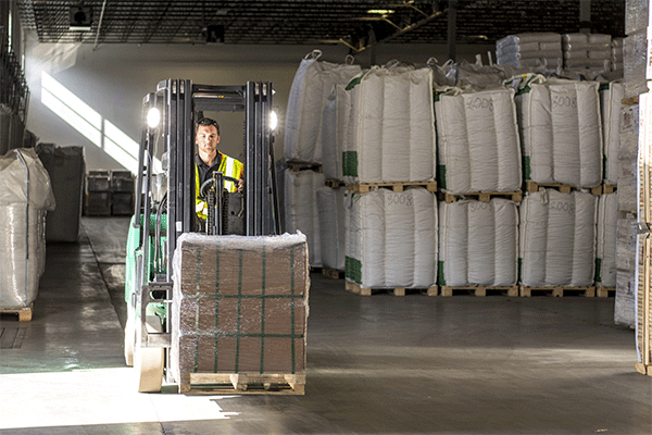 What is LTL Freight? [Definition + Examples]