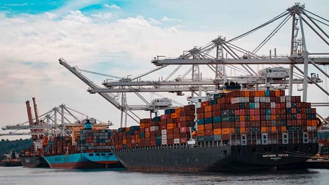 What Is Ship Chartering? (How and When to Use International Vessel ...