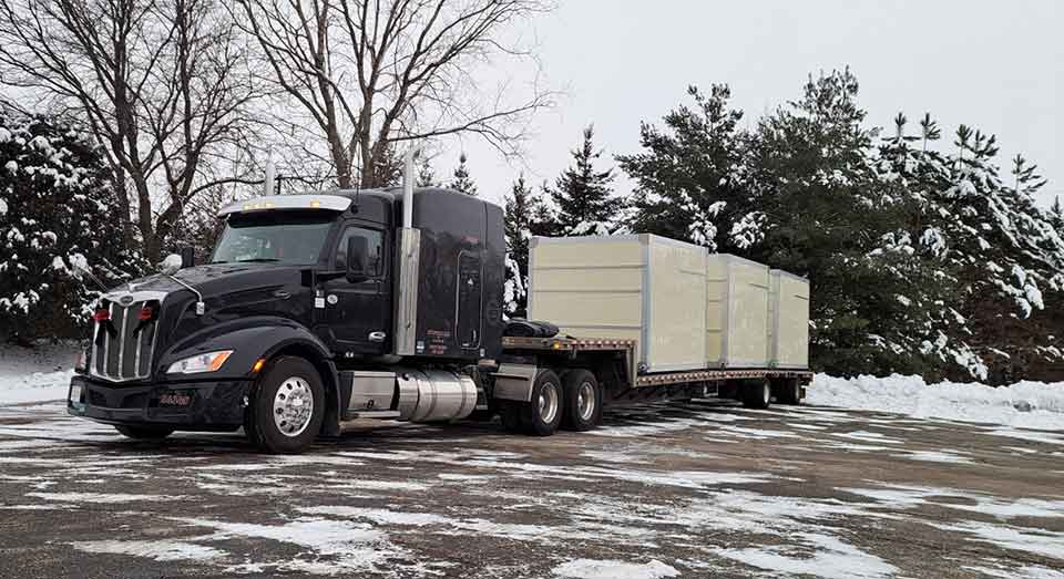 What Is a Step-Deck Trailer? Definition, Alternatives, Pros and Cons